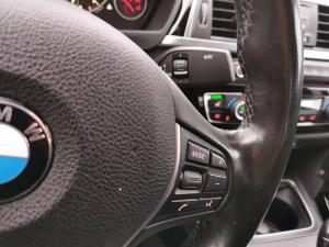 Black BMW 320 2018 in Kuldiga, with an engine capacity of 2.00 L and mileage of 222 thousand km for 14490 €, photo 22 on AUTOMOTO.COM.LV