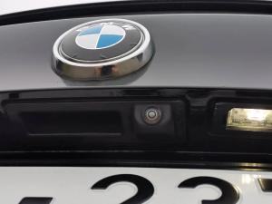 Black BMW 320 2018 in Kuldiga, with an engine capacity of 2.00 L and mileage of 222 thousand km for 14490 €, photo 28 on AUTOMOTO.COM.LV
