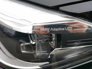 Black BMW 320 2018 in Kuldiga, with an engine capacity of 2.00 L and mileage of 222 thousand km for 14490 €, photo 34 on AUTOMOTO.COM.LV