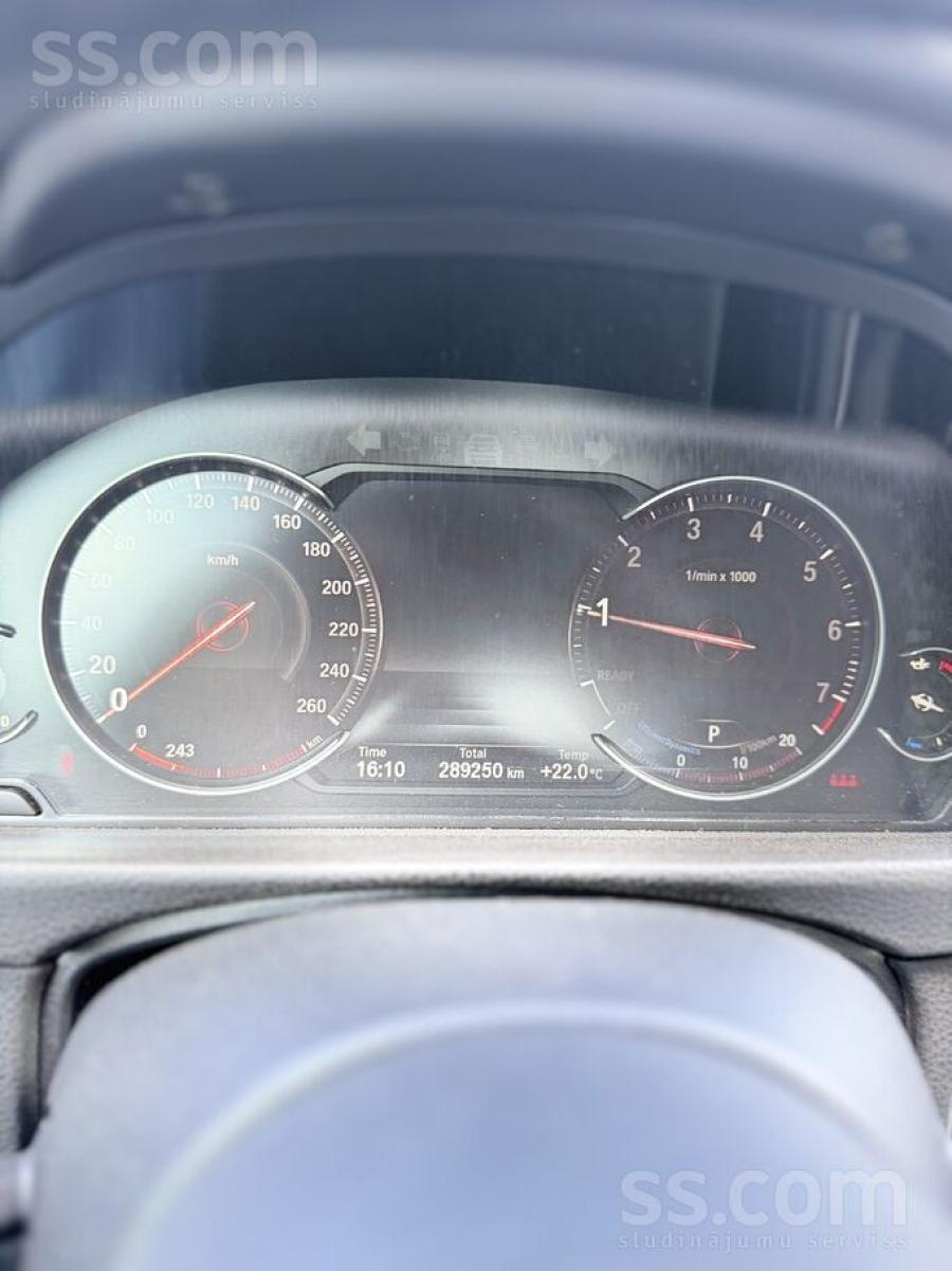 Black BMW 320 2018 in Riga, with an engine capacity of 2.00 L and mileage of 281 thousand km for 15000 €, photo 14 on AUTOMOTO.COM.LV