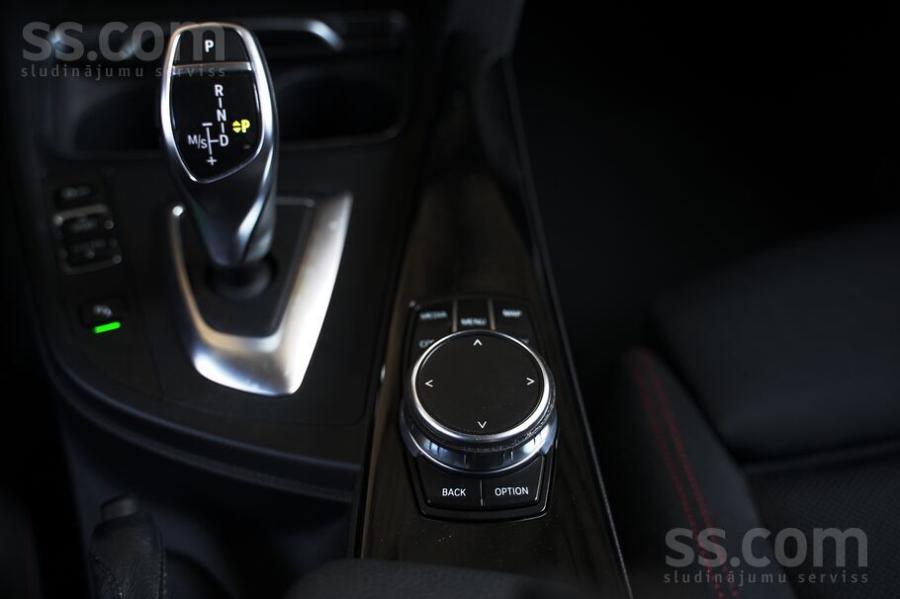 Melns BMW 320 2018 Rīga, ar dzinēja tilpumu 2.00 L un nobraukumu 119 tūkst. km par 15950 €, foto 18 vietnē AUTOMOTO.COM.LV