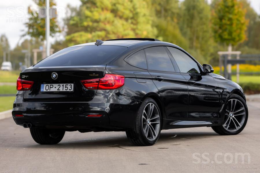 Black BMW 320 2018 in Jelgava, with an engine capacity of 2.00 L and mileage of 0 thousand km for 11950 €, photo 7 on AUTOMOTO.COM.LV