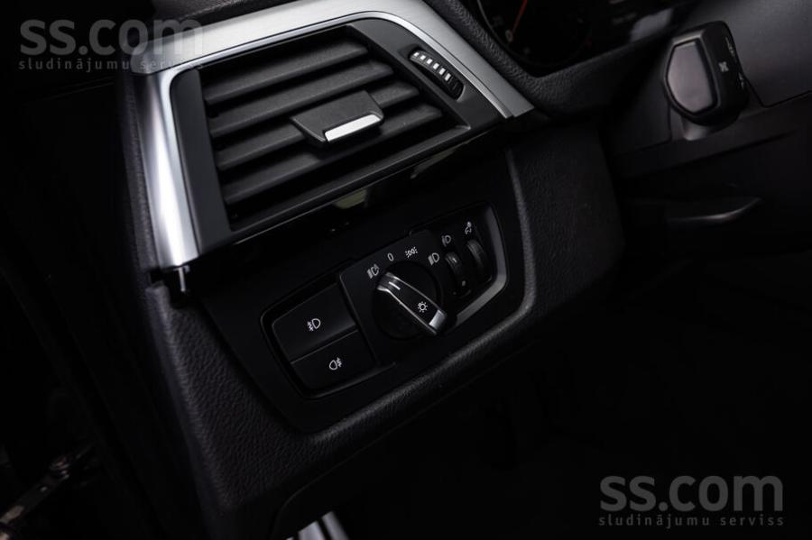 Black BMW 320 2018 in Jelgava, with an engine capacity of 2.00 L and mileage of 0 thousand km for 11950 €, photo 19 on AUTOMOTO.COM.LV