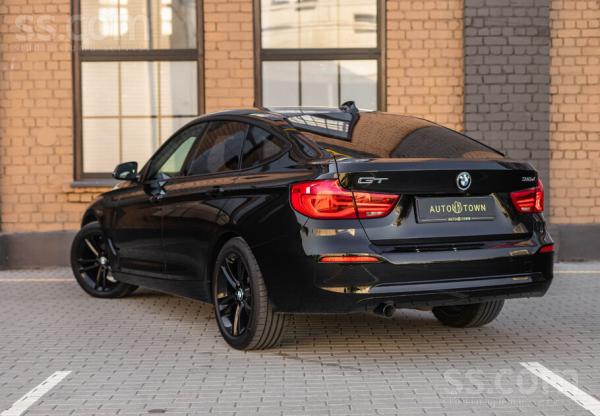 Black BMW 320 2019 in Riga, with an engine capacity of 2.00 L and mileage of 213 thousand km for 16990 €, photo 9 on AUTOMOTO.COM.LV