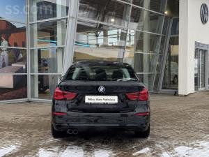 Black BMW 320 2019 in Valmiera, with an engine capacity of 2.00 L and mileage of 176 thousand km for 18500 €, photo 5 on AUTOMOTO.COM.LV