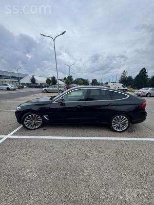 Black BMW 320 2020 in Riga, with an engine capacity of 2.00 L and mileage of 66 thousand km for 24490 €, photo 4 on AUTOMOTO.COM.LV