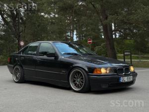 Melns BMW 320 1994 Liepāja, ar dzinēja tilpumu 2.00 L un nobraukumu 223 tūkst. km par 3700 €, foto 3 vietnē AUTOMOTO.COM.LV