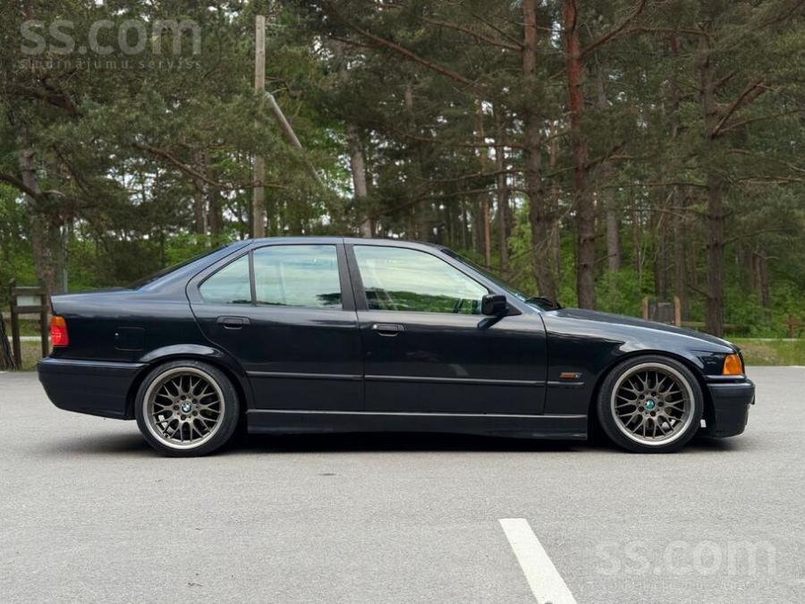 Melns BMW 320 1994 Liepāja, ar dzinēja tilpumu 2.00 L un nobraukumu 223 tūkst. km par 3700 €, foto 5 vietnē AUTOMOTO.COM.LV