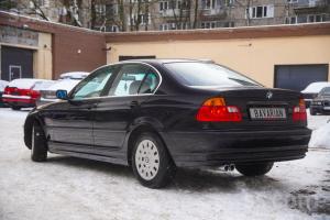 Melns BMW 320 1998 Rīga, ar dzinēja tilpumu 2.00 L un nobraukumu 275 tūkst. km par 2150 €, foto 4 vietnē AUTOMOTO.COM.LV