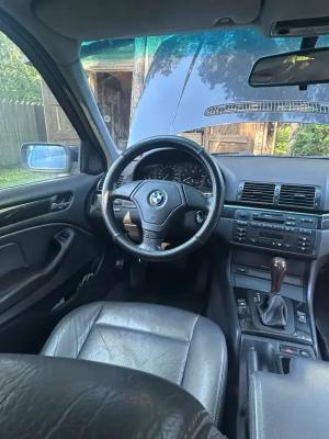 Melns BMW 320 1998 Rīga, ar dzinēja tilpumu 2.00 L un nobraukumu 371 tūkst. km par 1500 €, foto 7 vietnē AUTOMOTO.COM.LV