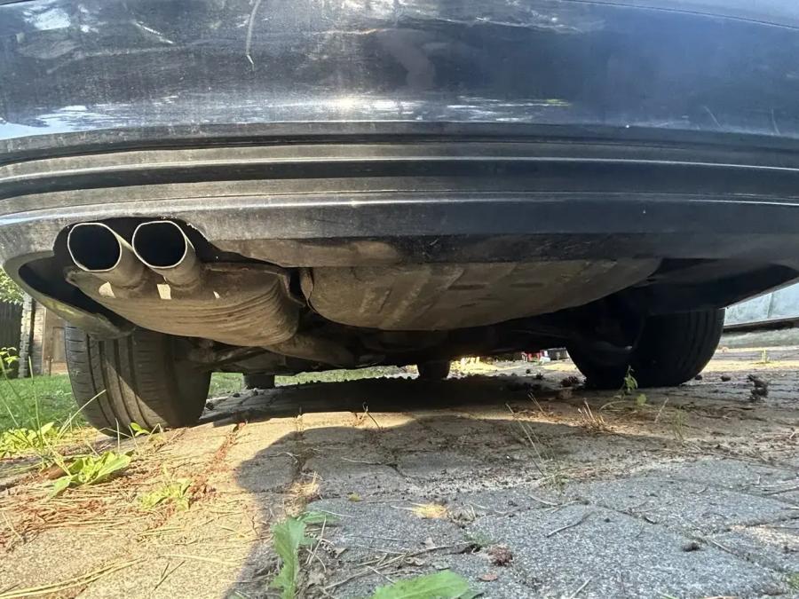 Melns BMW 320 1998 Rīga, ar dzinēja tilpumu 2.00 L un nobraukumu 371 tūkst. km par 1500 €, foto 8 vietnē AUTOMOTO.COM.LV