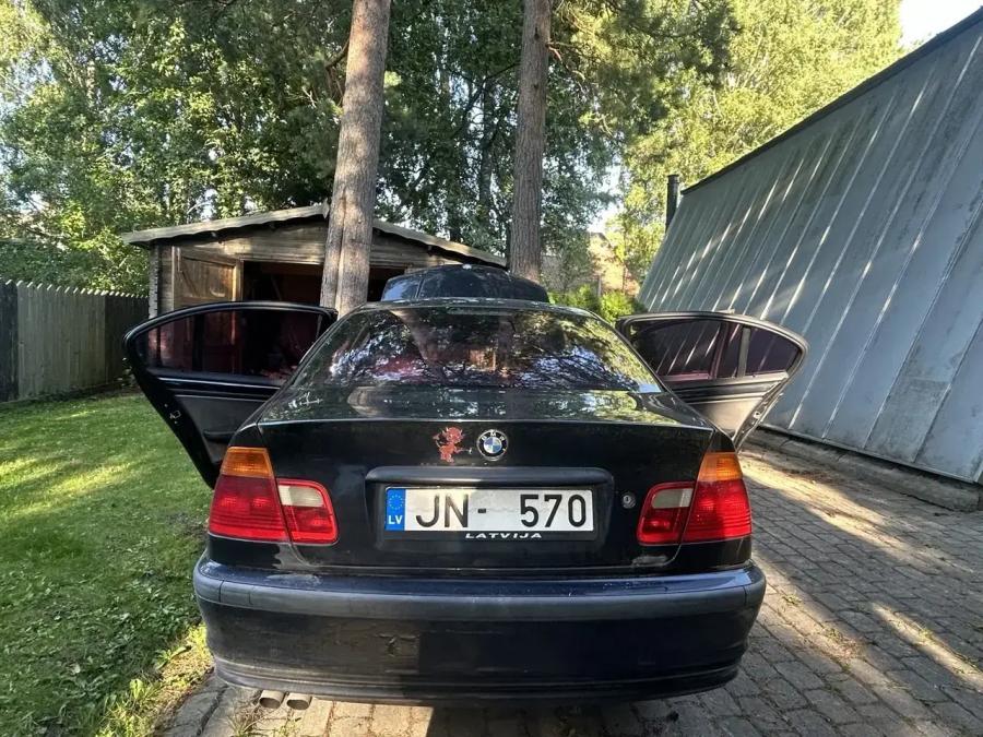 Melns BMW 320 1998 Rīga, ar dzinēja tilpumu 2.00 L un nobraukumu 371 tūkst. km par 1500 €, foto 9 vietnē AUTOMOTO.COM.LV