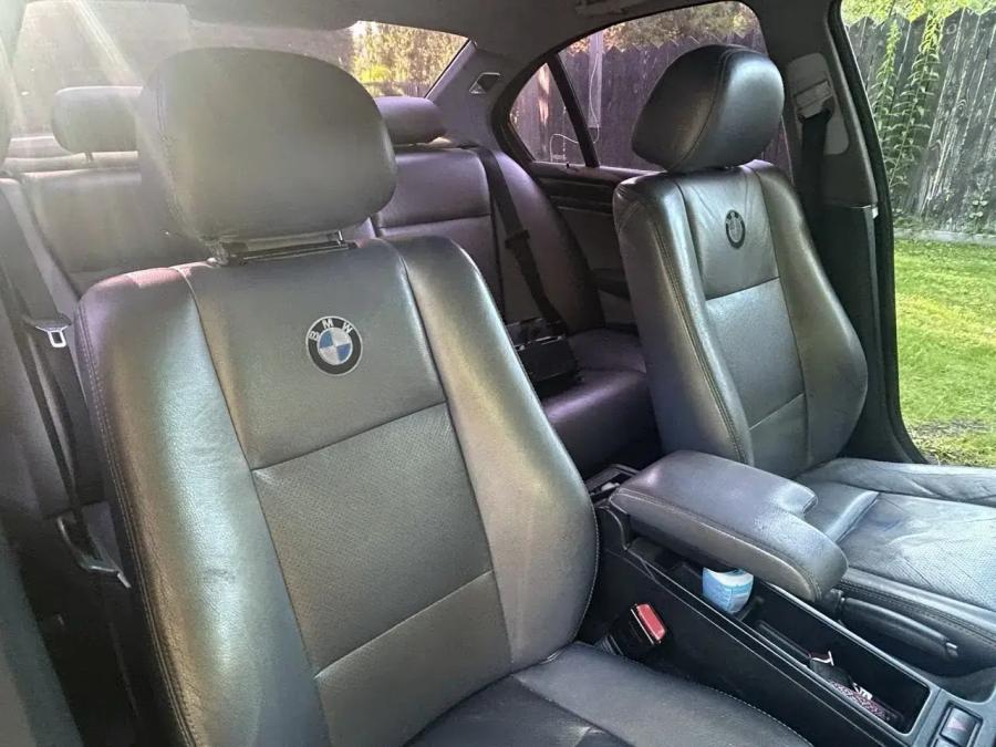 Melns BMW 320 1998 Rīga, ar dzinēja tilpumu 2.00 L un nobraukumu 371 tūkst. km par 1500 €, foto 10 vietnē AUTOMOTO.COM.LV
