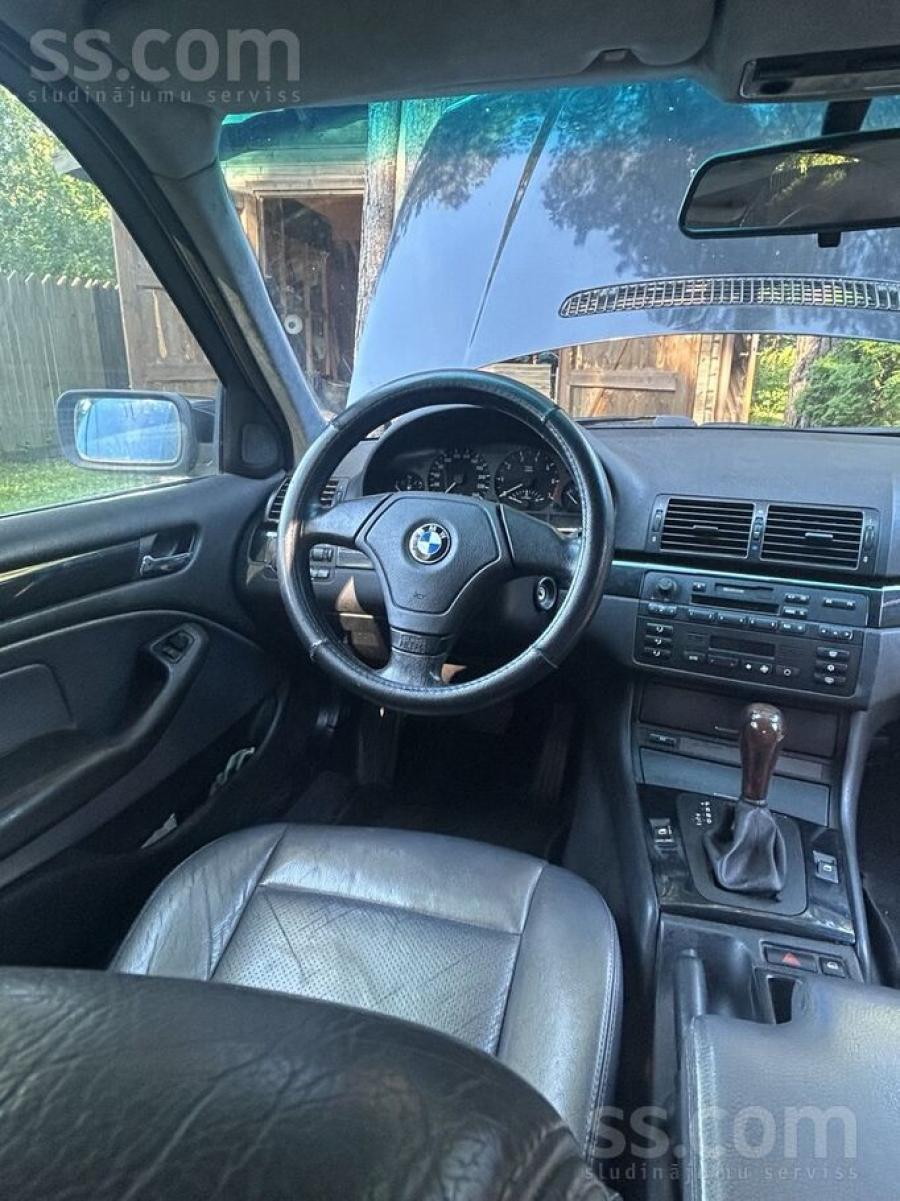 Black BMW 320 1998 in Riga, with an engine capacity of 2.00 L and mileage of 372 thousand km for 990 €, photo 7 on AUTOMOTO.COM.LV