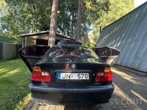 Black BMW 320 1998 in Riga, with an engine capacity of 2.00 L and mileage of 372 thousand km for 990 €, photo 16 on AUTOMOTO.COM.LV