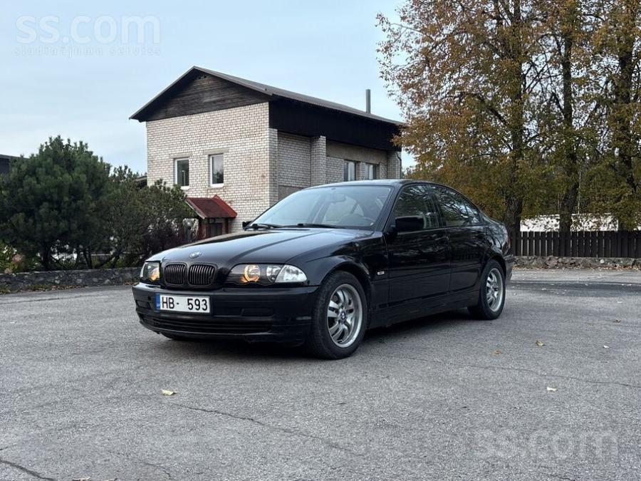 Melns BMW 320 1999 Valmiera, ar dzinēja tilpumu 2.00 L un nobraukumu 225 tūkst. km par 2699 €, foto 1 vietnē AUTOMOTO.COM.LV