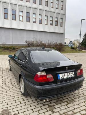 Black BMW 320 2000 in Riga, with an engine capacity of 2.20 L and mileage of 372 thousand km for 2200 €, photo 2 on AUTOMOTO.COM.LV