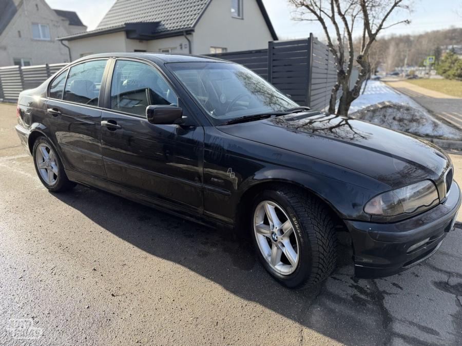 Black BMW 320 2000 in Kaunas, with an engine capacity of 2.00 L and mileage of 256 thousand km for 1700 €, photo 4 on AUTOMOTO.COM.LV