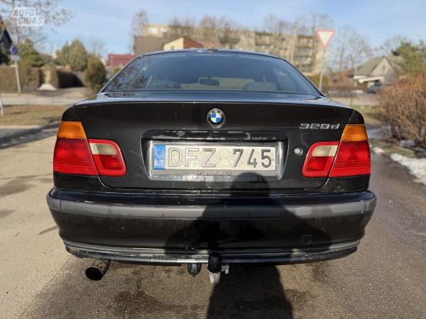 Melns BMW 320 2000 Kauņa, ar dzinēja tilpumu 2.00 L un nobraukumu 256 tūkst. km par 1700 €, foto 9 vietnē AUTOMOTO.COM.LV