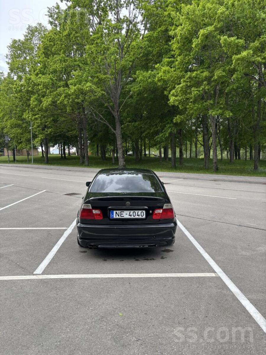 Black BMW 320 2000 in Riga, with an engine capacity of 2.00 L and mileage of 238 thousand km for 2200 €, photo 5 on AUTOMOTO.COM.LV