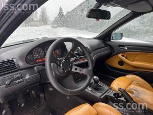 Black BMW 320 2000 in Riga, with an engine capacity of 2.00 L and mileage of 240 thousand km for 1785 €, photo 5 on AUTOMOTO.COM.LV