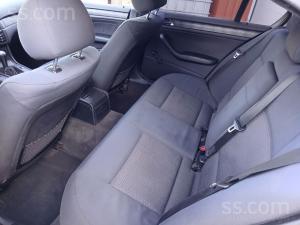 Melns BMW 320 2001 Cēsis, ar dzinēja tilpumu 2.00 L un nobraukumu 235 tūkst. km par 2950 €, foto 7 vietnē AUTOMOTO.COM.LV
