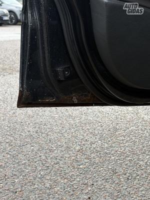 Melns BMW 320 2001 Viļņa, ar dzinēja tilpumu 2.00 L un nobraukumu 380 tūkst. km par 999 €, foto 13 vietnē AUTOMOTO.COM.LV