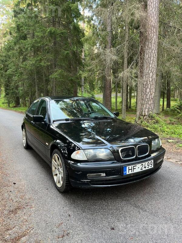 Melns BMW 320 2001 Cēsis, ar dzinēja tilpumu 2.00 L un nobraukumu 440 tūkst. km par 1900 €, foto 1 vietnē AUTOMOTO.COM.LV