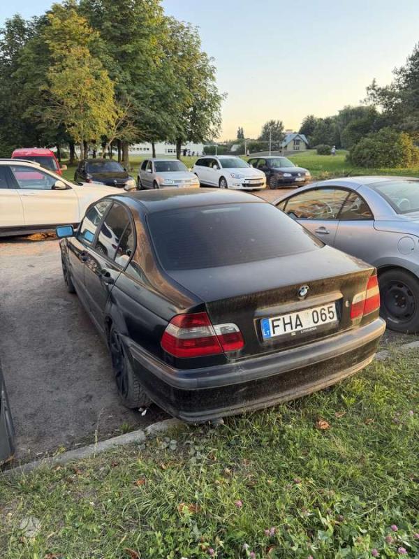 Черный БМВ 320 2001 в Каунас, объемом двигателя 1.95 л и пробегом 275 тыс. км за 660 €, фото 4 на AUTOMOTO.COM.LV