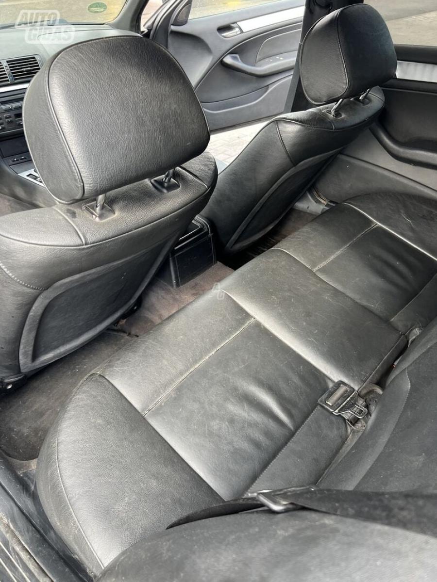 Black BMW 320 2002 in Kaunas, with an engine capacity of 2.00 L and mileage of 389 thousand km for 1100 €, photo 7 on AUTOMOTO.COM.LV