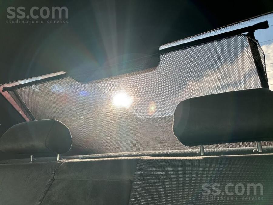 Black BMW 320 2002 in Riga, with an engine capacity of 2.00 L and mileage of 323 thousand km for 2850 €, photo 18 on AUTOMOTO.COM.LV