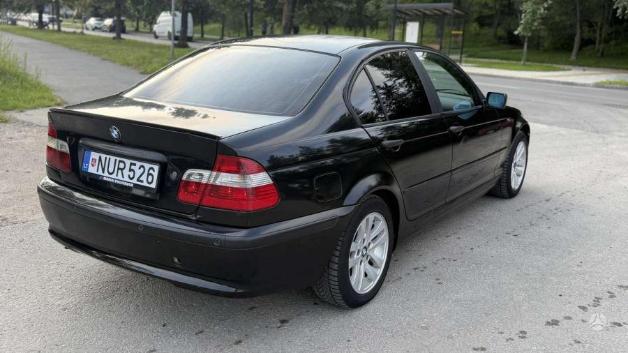 Black BMW 320 2002 in Vilnius, with an engine capacity of 2.00 L and mileage of 318 thousand km for 1550 €, photo 9 on AUTOMOTO.COM.LV