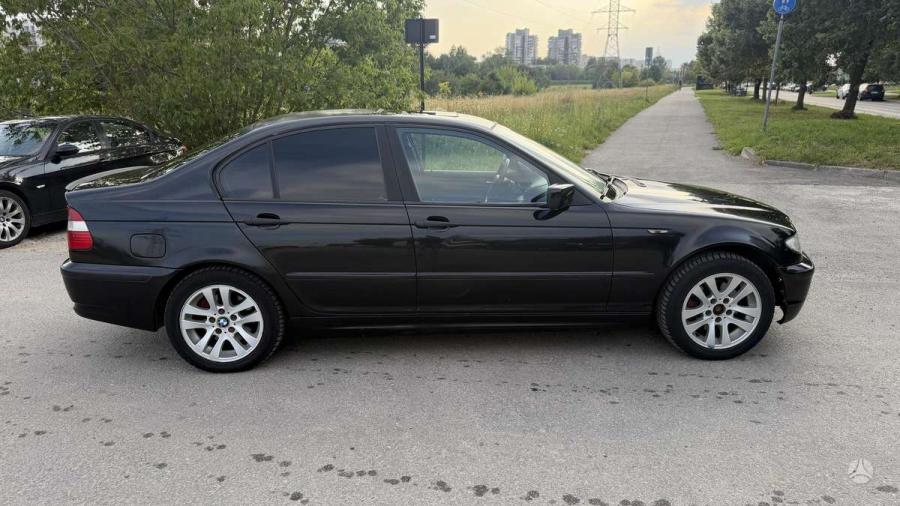 Black BMW 320 2002 in Vilnius, with an engine capacity of 2.00 L and mileage of 318 thousand km for 1550 €, photo 10 on AUTOMOTO.COM.LV