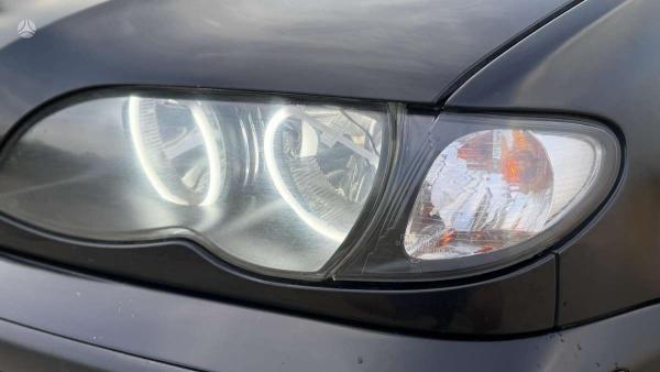 Black BMW 320 2002 in Vilnius, with an engine capacity of 2.00 L and mileage of 318 thousand km for 1550 €, photo 10 on AUTOMOTO.COM.LV