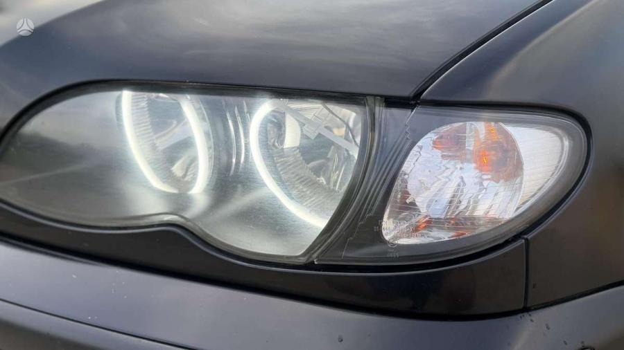 Black BMW 320 2002 in Vilnius, with an engine capacity of 2.00 L and mileage of 318 thousand km for 1550 €, photo 11 on AUTOMOTO.COM.LV