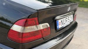 Black BMW 320 2002 in Vilnius, with an engine capacity of 2.00 L and mileage of 318 thousand km for 1550 €, photo 12 on AUTOMOTO.COM.LV