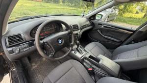 Black BMW 320 2002 in Vilnius, with an engine capacity of 2.00 L and mileage of 318 thousand km for 1550 €, photo 14 on AUTOMOTO.COM.LV