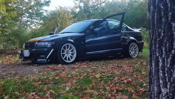 BMW 320 2002 Klaipėda vietnē Melns BMW 320 2002 Klaipėda, ar dzinēja tilpumu 2.17 L un nobraukumu 239 tūkst. km par 4500 €, foto 3 vietnē AUTOMOTO.COM.LV