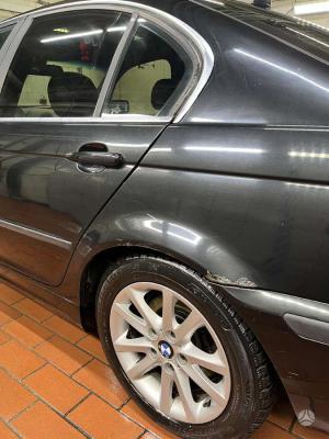 Melns BMW 320 2003 Viļņa, ar dzinēja tilpumu 2.00 L un nobraukumu 469 tūkst. km par 1200 €, foto 4 vietnē AUTOMOTO.COM.LV