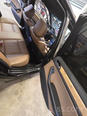 Melns BMW 320 2003 Rīga, ar dzinēja tilpumu 2.00 L un nobraukumu 442 tūkst. km par 3000 €, foto 10 vietnē AUTOMOTO.COM.LV