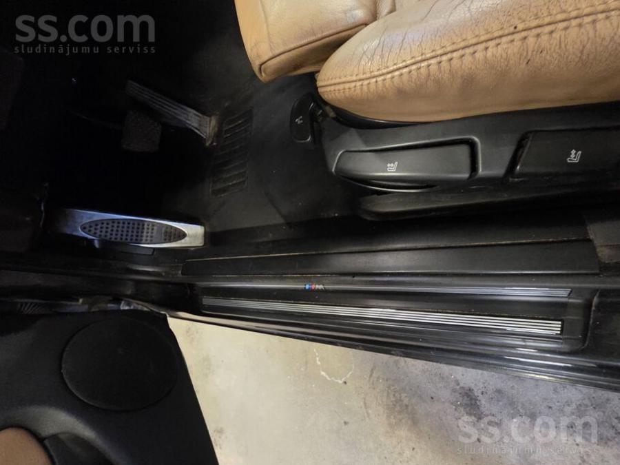 Melns BMW 320 2003 Rīga, ar dzinēja tilpumu 2.00 L un nobraukumu 442 tūkst. km par 3000 €, foto 13 vietnē AUTOMOTO.COM.LV