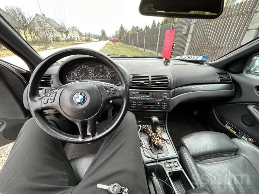 Black BMW 320 2003 in Riga, with an engine capacity of 2.00 L and mileage of 0 thousand km for 1400 €, photo 6 on AUTOMOTO.COM.LV