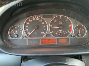 Black BMW 320 2003 in Liepaja, with an engine capacity of 2.00 L and mileage of 290 thousand km for 1800 €, photo 13 on AUTOMOTO.COM.LV