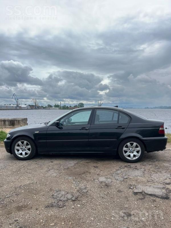 Melns BMW 320 2003 Rīga, ar dzinēja tilpumu 2.00 L un nobraukumu 383 tūkst. km par 1600 €, foto 9 vietnē AUTOMOTO.COM.LV