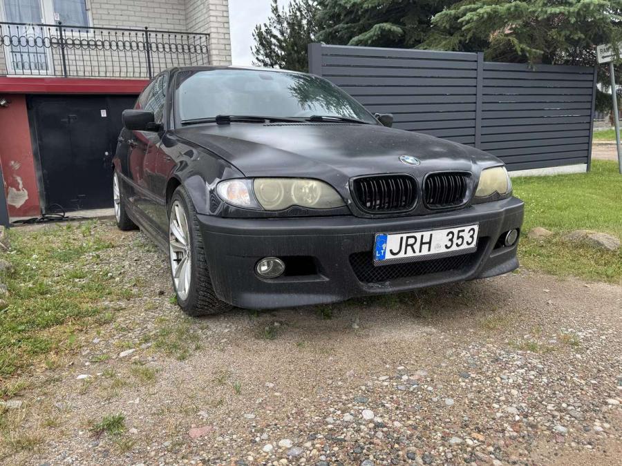 Black BMW 320 2003 in Klaipeda, with an engine capacity of 2.00 L and mileage of 421 thousand km for 1000 €, photo 1 on AUTOMOTO.COM.LV