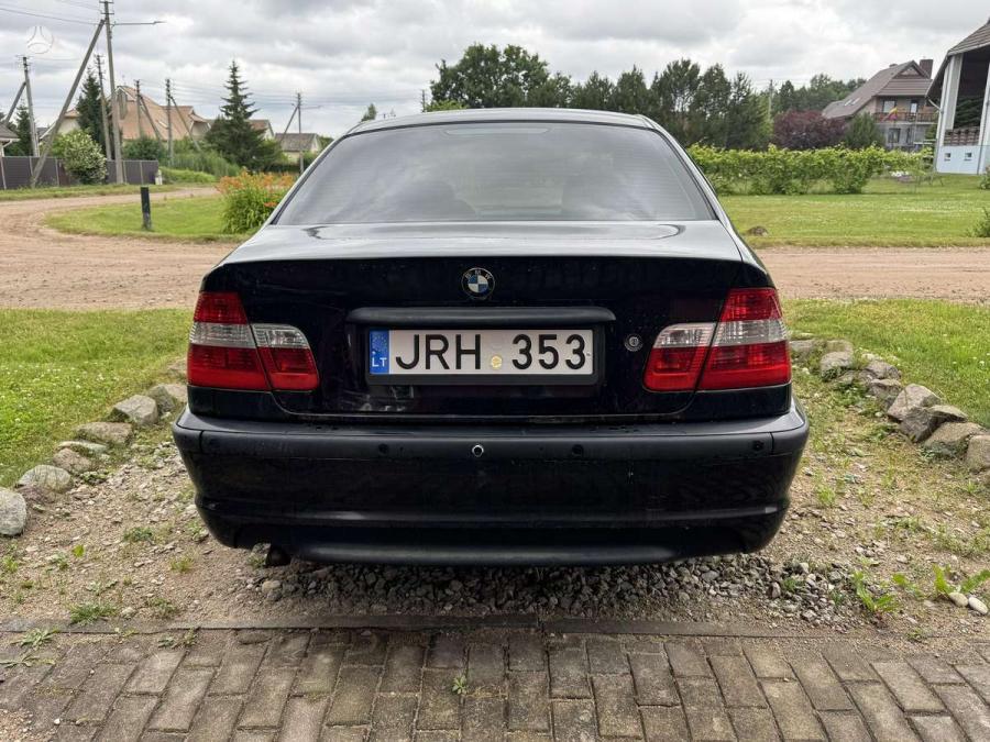 Black BMW 320 2003 in Klaipeda, with an engine capacity of 2.00 L and mileage of 421 thousand km for 1000 €, photo 5 on AUTOMOTO.COM.LV