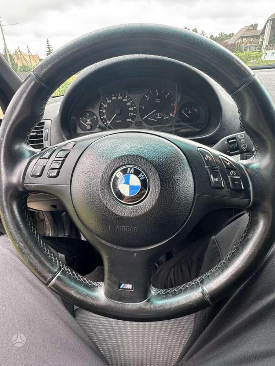 Black BMW 320 2003 in Klaipeda, with an engine capacity of 2.00 L and mileage of 421 thousand km for 1000 €, photo 19 on AUTOMOTO.COM.LV