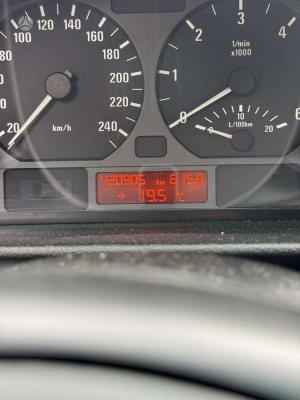 Black BMW 320 2003 in Klaipeda, with an engine capacity of 2.00 L and mileage of 421 thousand km for 1000 €, photo 20 on AUTOMOTO.COM.LV