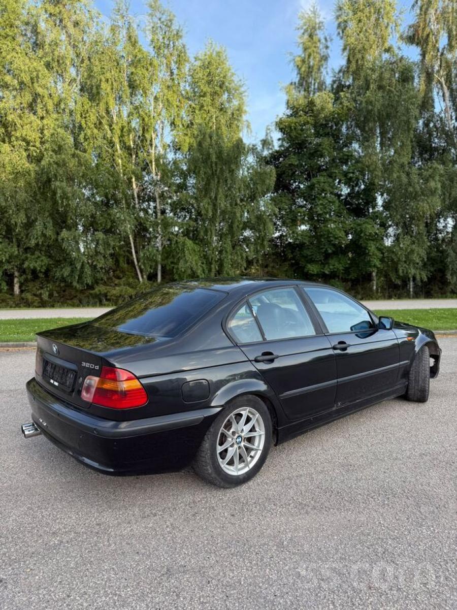 Melns BMW 320 2003 Tukums, ar dzinēja tilpumu 2.00 L un nobraukumu 388 tūkst. km par 1900 €, foto 5 vietnē AUTOMOTO.COM.LV