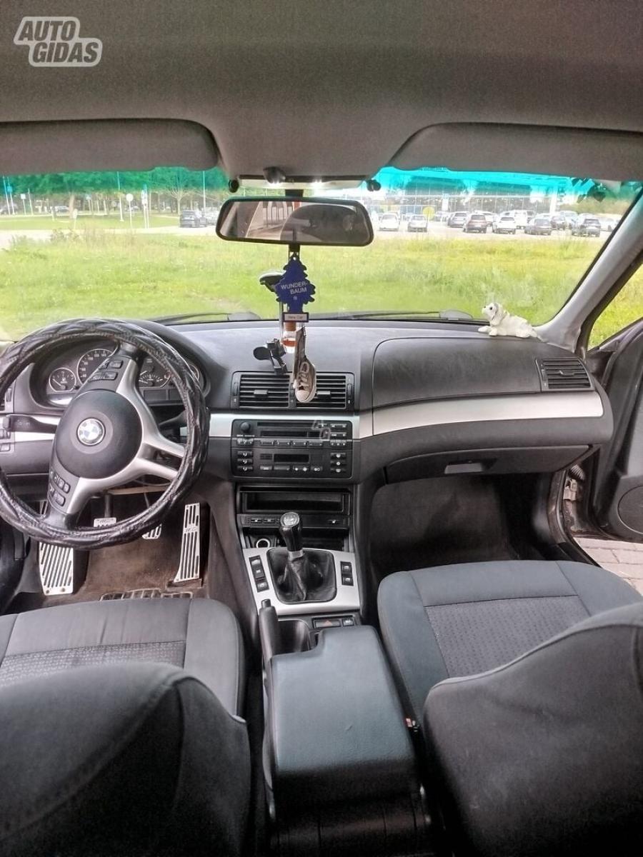 Melns BMW 320 2003 Panevēža, ar dzinēja tilpumu 2.00 L un nobraukumu 439 tūkst. km par 1600 €, foto 12 vietnē AUTOMOTO.COM.LV